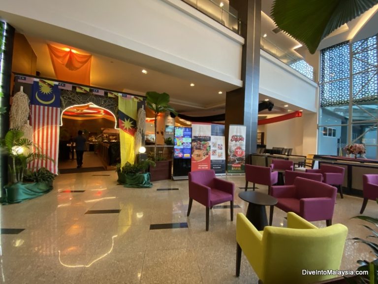 Raia Hotel & Convention Centre Kuching Review: Best Kuching Airport ...